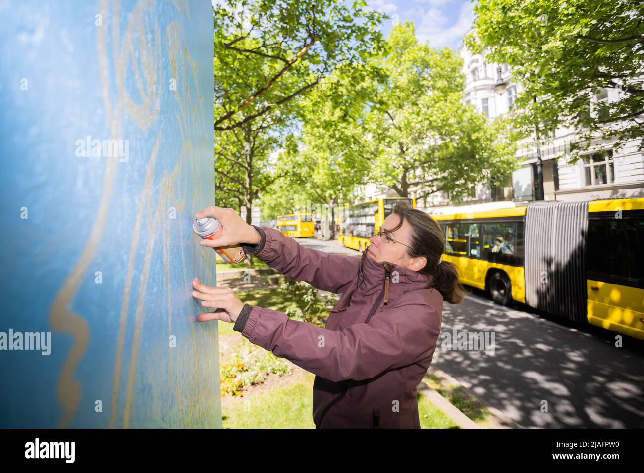 Graffiti installation hi-res stock photography and images - Alamy