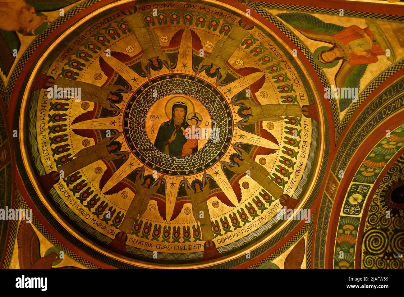 Depiction of Mater Dei in the dome of the Chapel of Grace ...