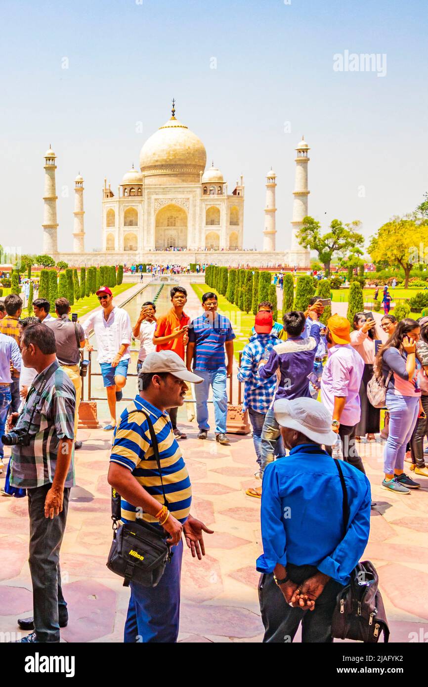 Uttar Pradesh India 10. Mai 2018 Taj Mahal in Agra India Mogul marble ...