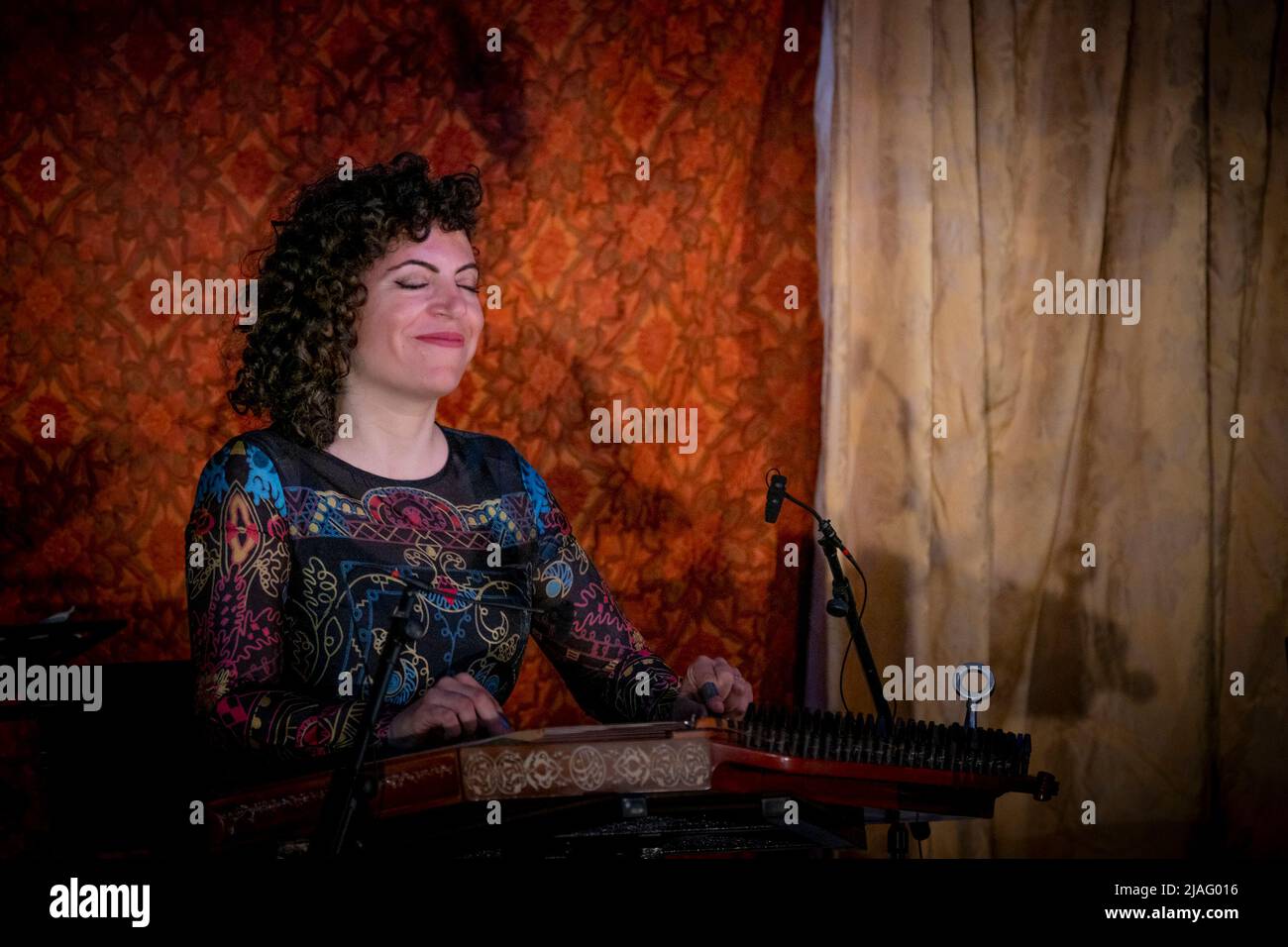 Syrian musician Maya Youssef Queen of the Qanun performing at Trebah ...
