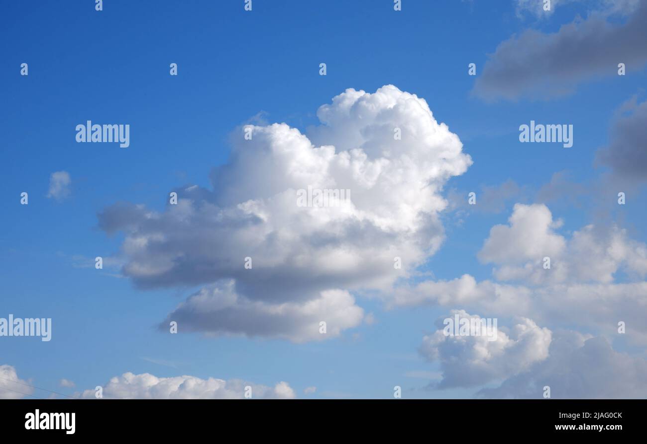 Beautiful white cloud hi-res stock photography and images - Alamy