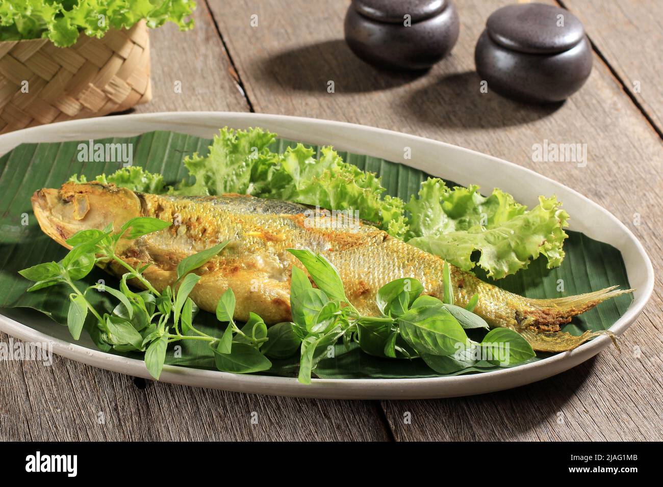 Milkfish hi-res stock photography and images - Alamy