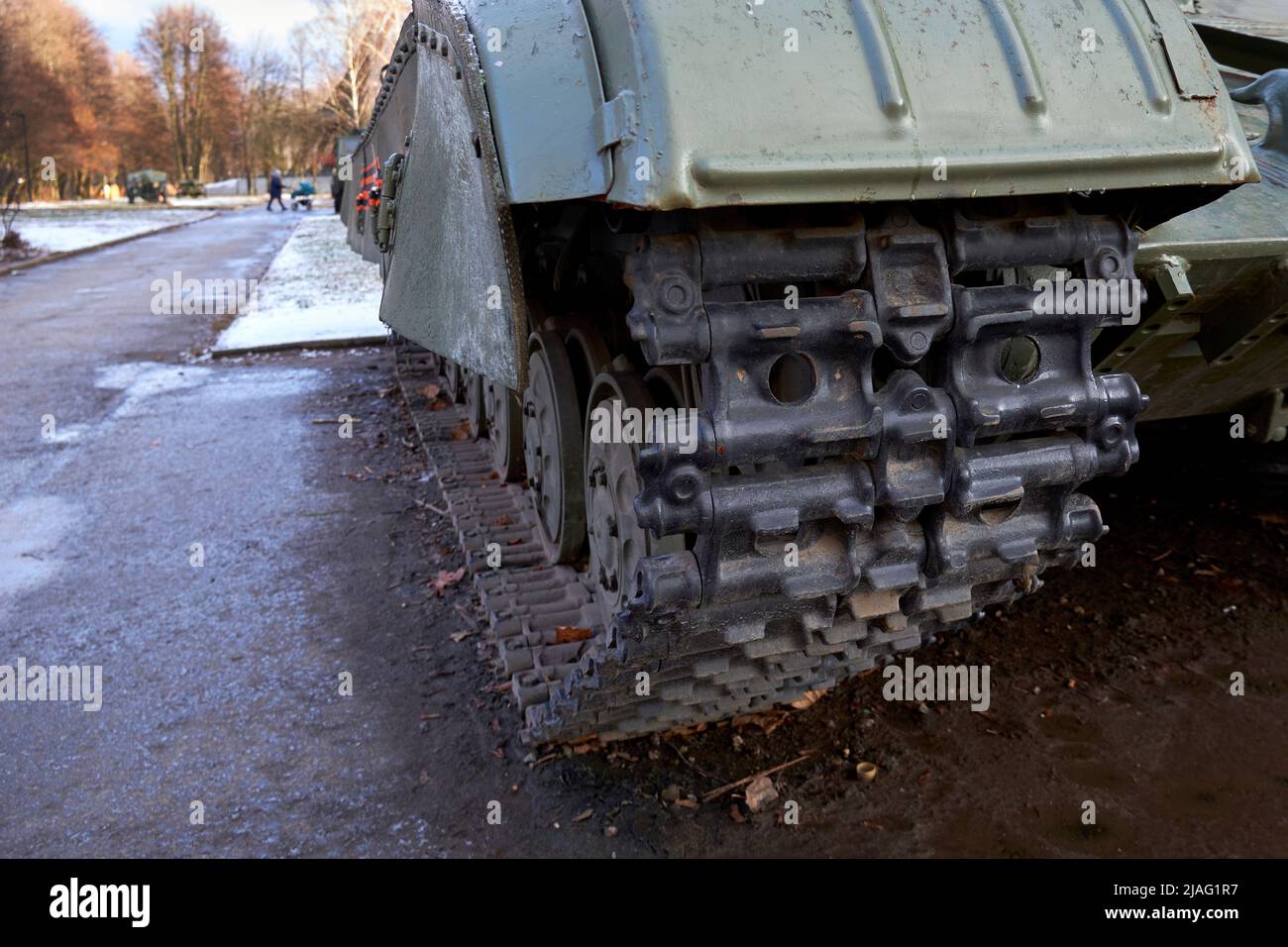 Tank chassis close up hi-res stock photography and images - Alamy