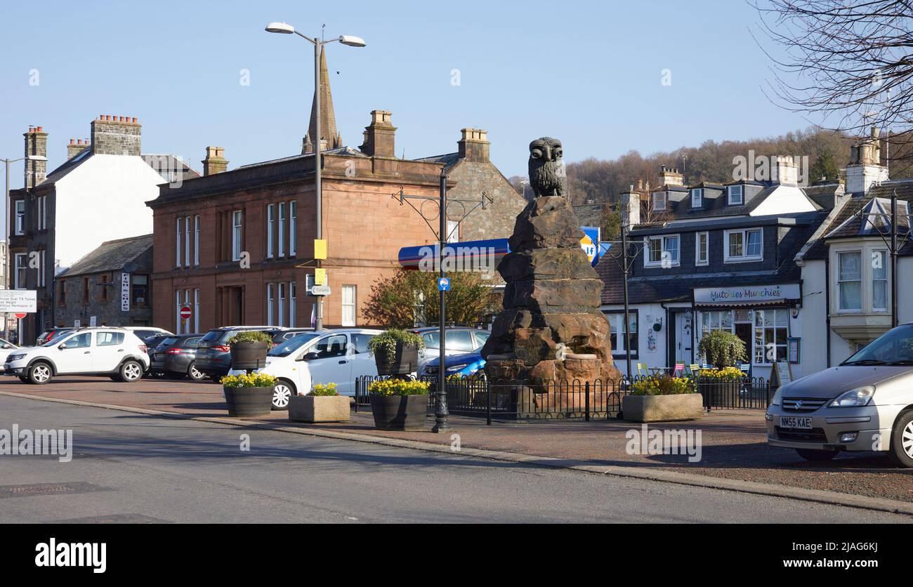 A bright and sunny morning in Moffat Main Street with the Moffat Ram in ...