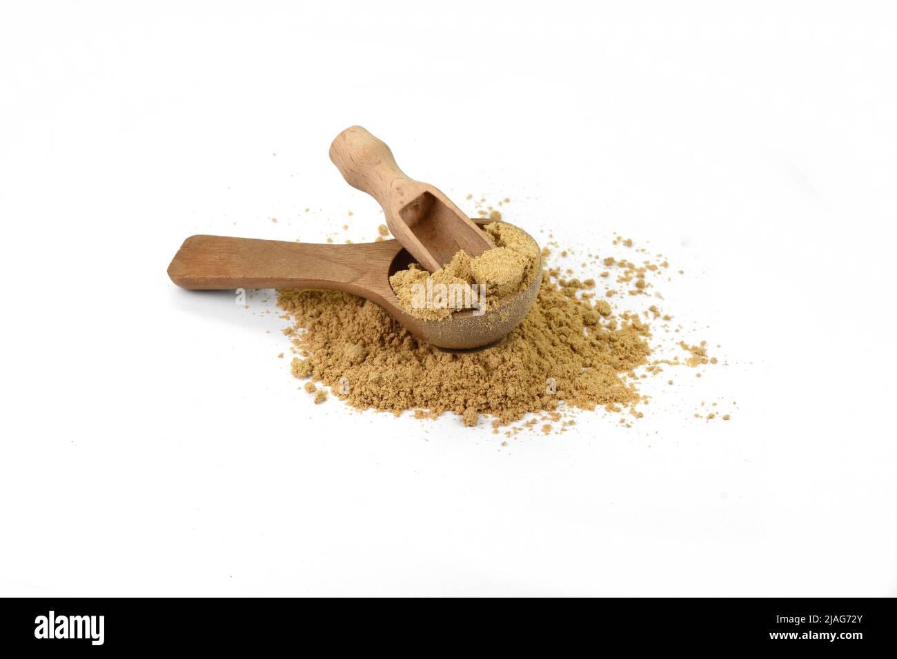 Dry ginger powder isolated on white background. Pile of dry ginger ...