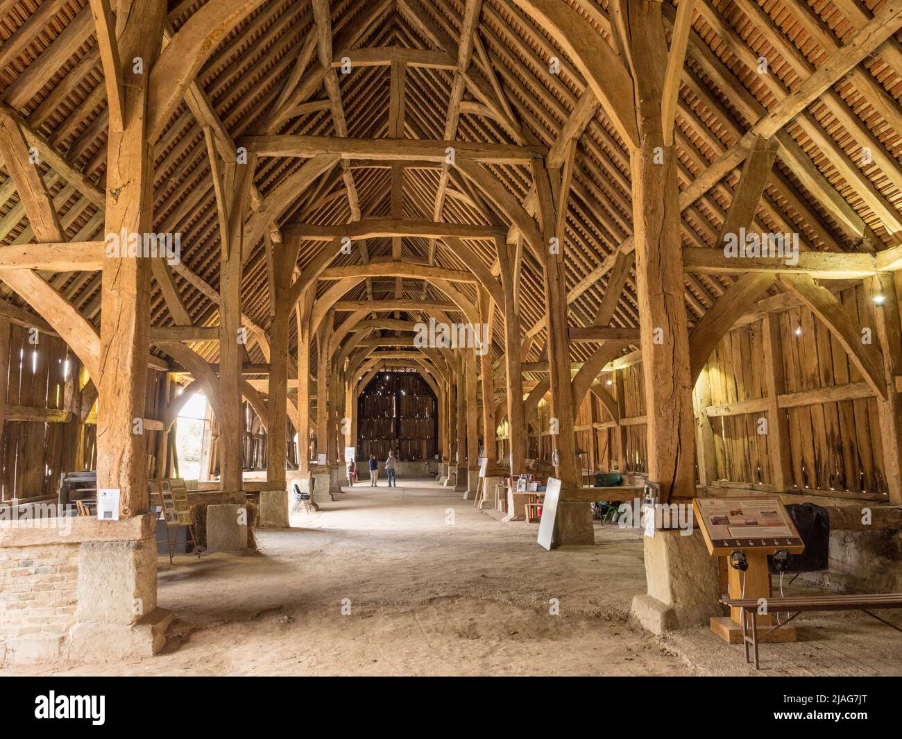 General view of the central timberwork inside Harmondsworth Great Barn ...