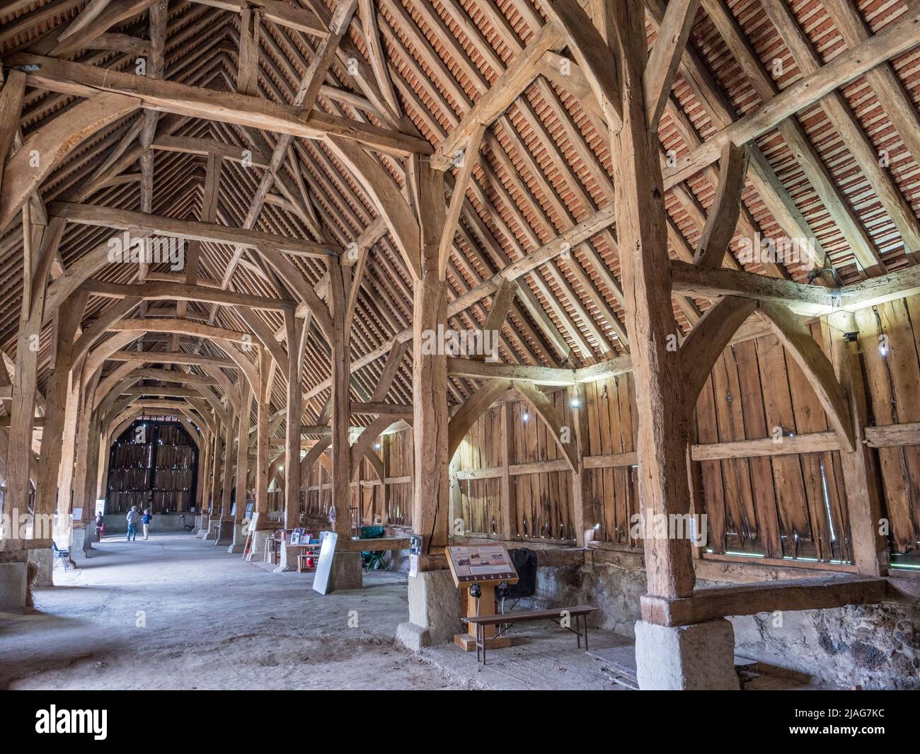 General view of the central timberwork inside Harmondsworth Great Barn ...
