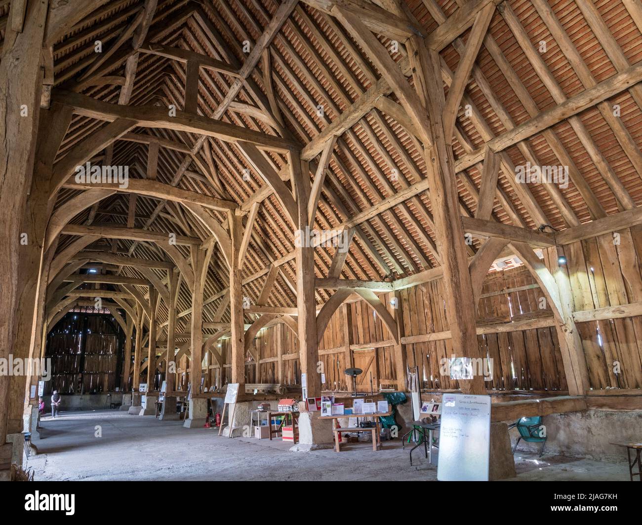 General view of the central timberwork inside Harmondsworth Great Barn ...