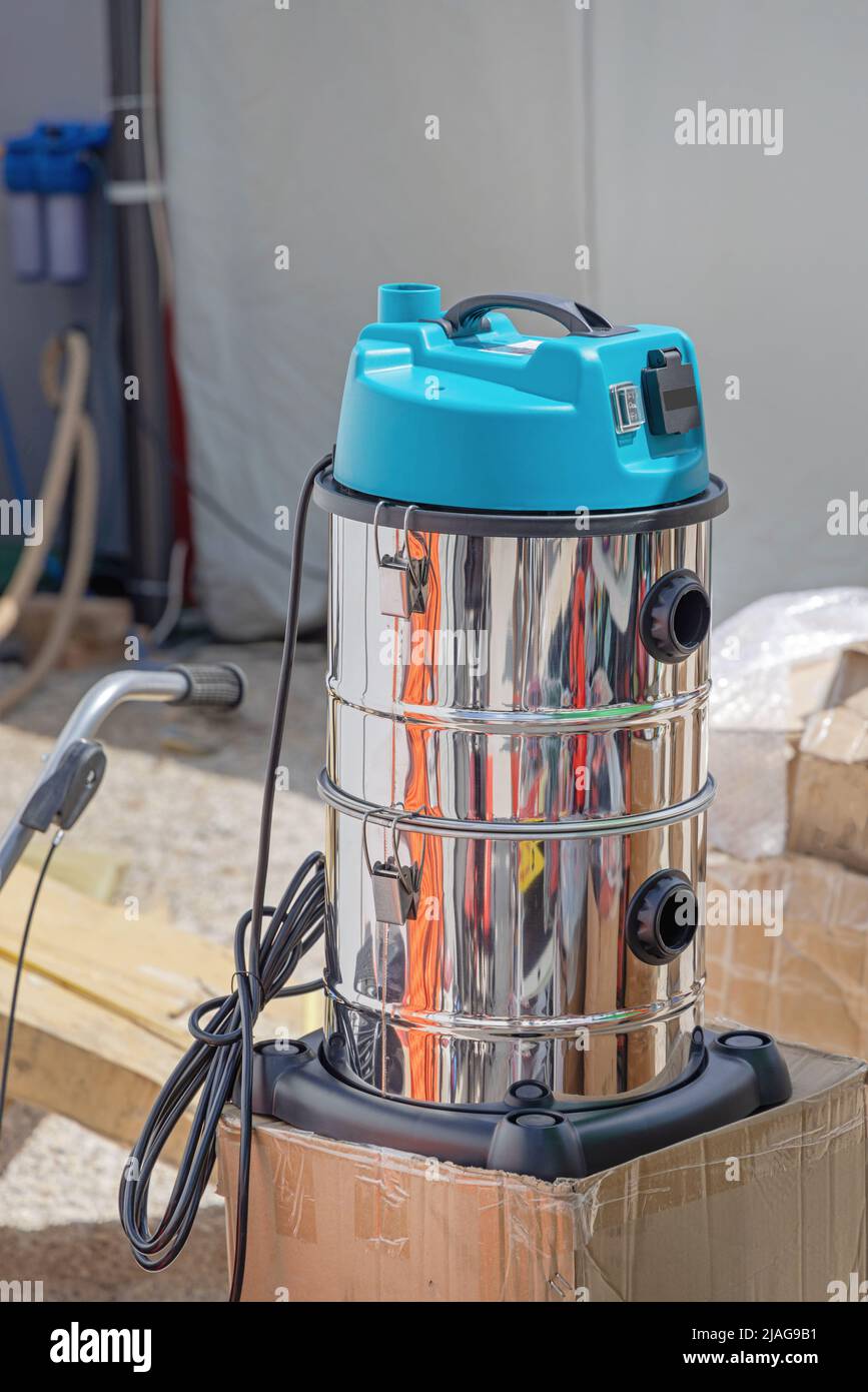 New Big Industrial Vacuum Cleaner Powerful Device Stock Photo - Alamy