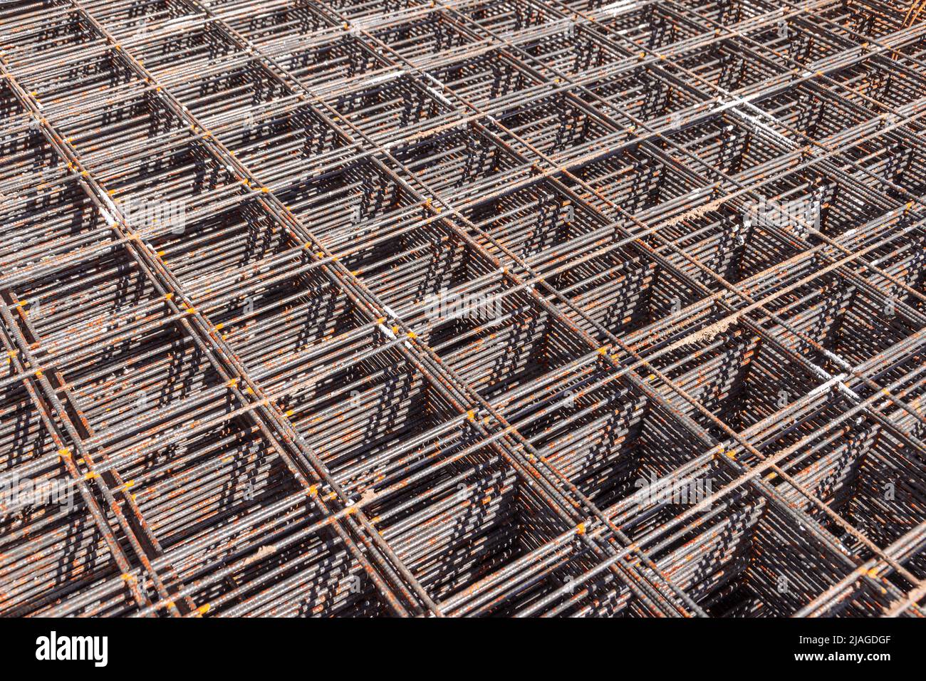 Steel wire mesh concrete floor hi-res stock photography and images - Alamy