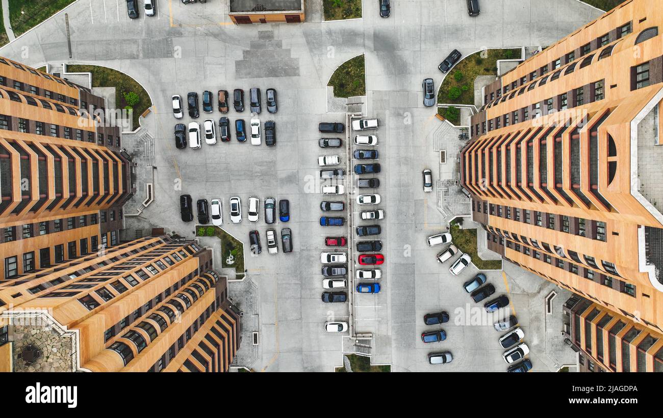High rise building car parking hi-res stock photography and images - Alamy