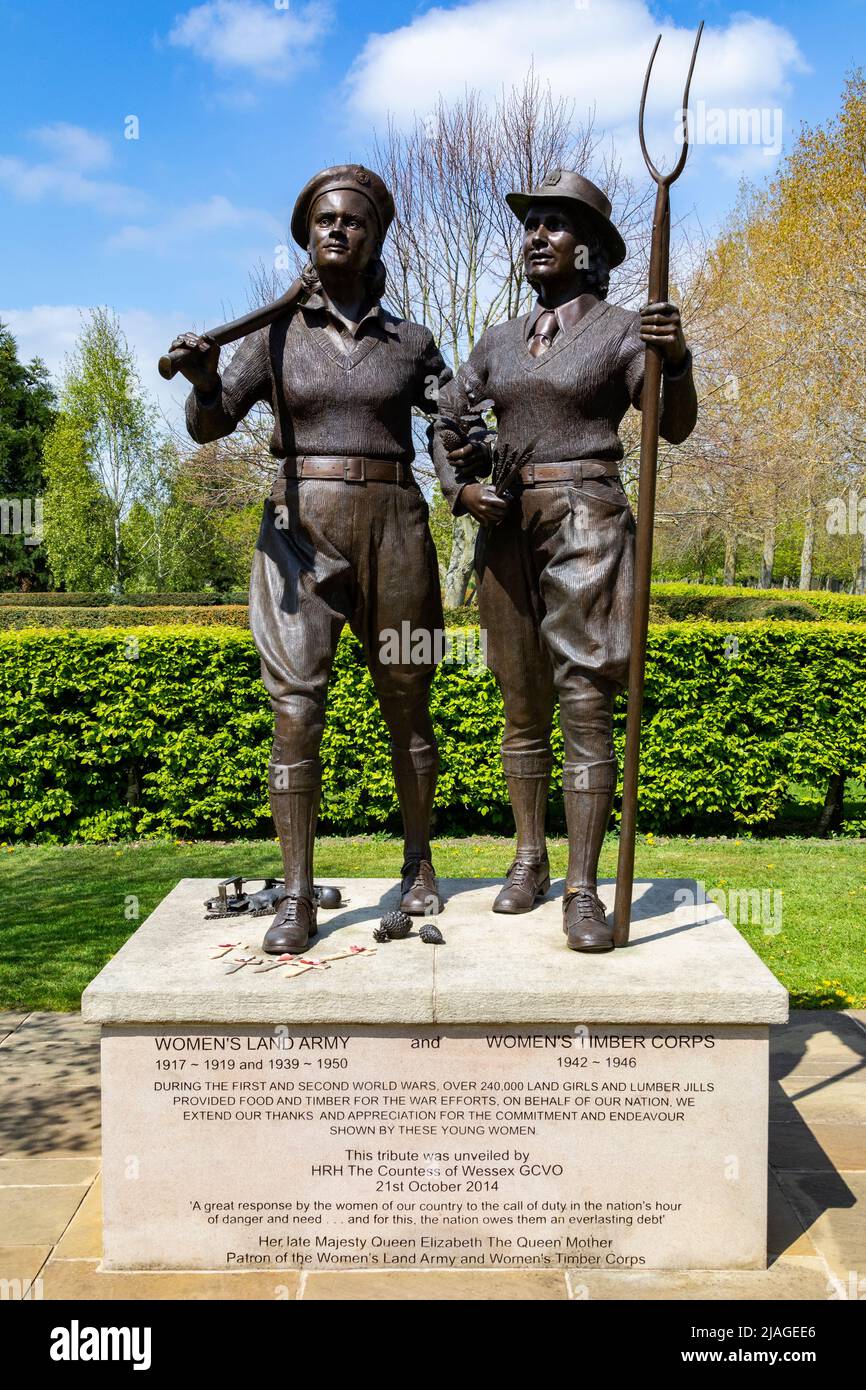 The Woman’s Land Army and Woman’s Timber Corps Memorial at the National ...