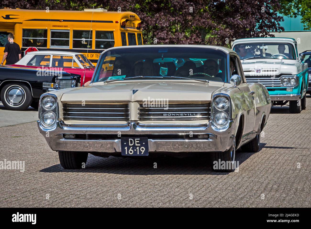 1964 pontiac bonneville hi-res stock photography and images - Alamy