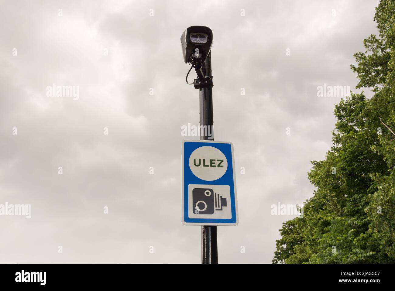 Ulez camera hi-res stock photography and images - Alamy