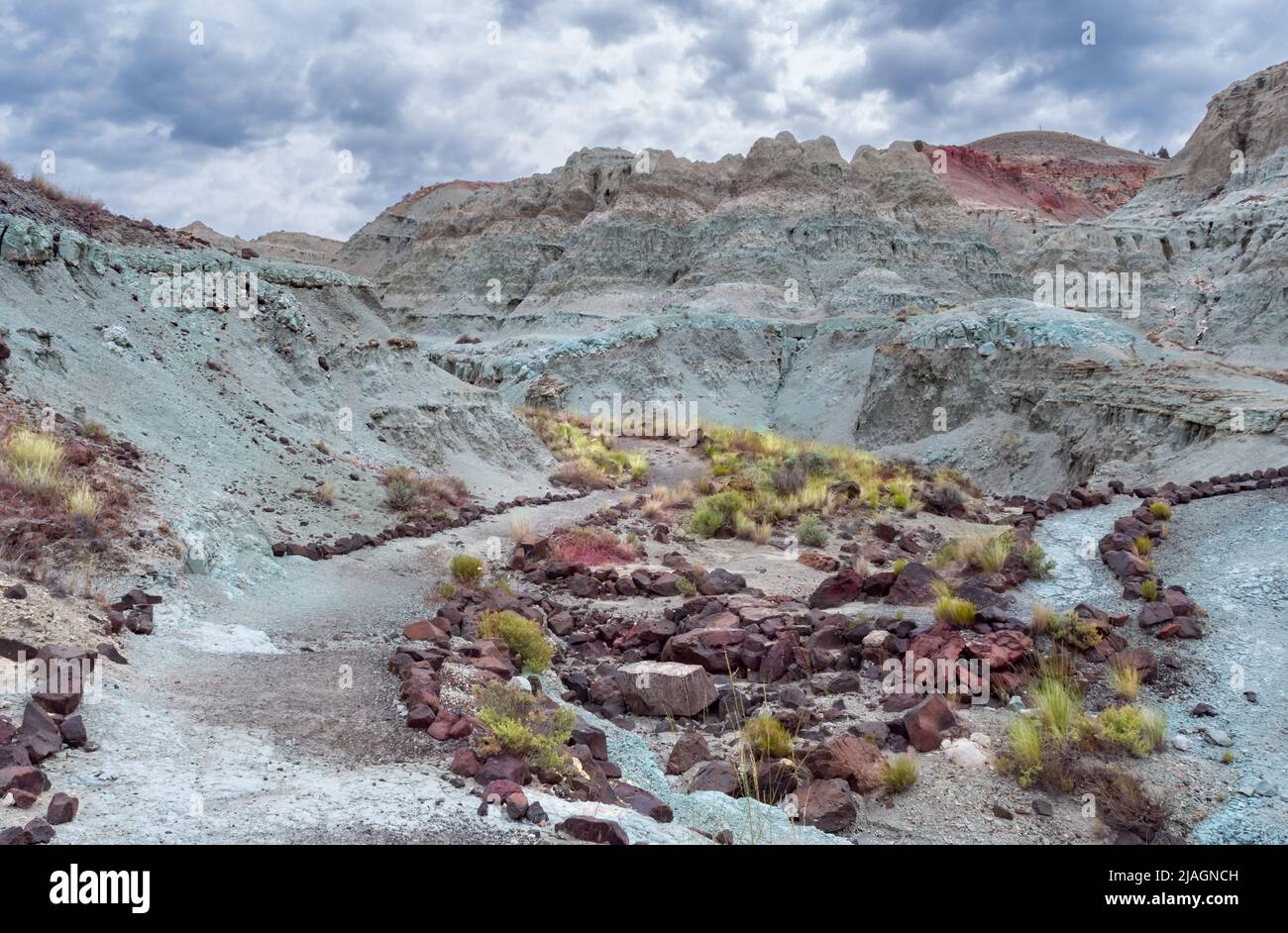 Blue basin hi-res stock photography and images - Alamy
