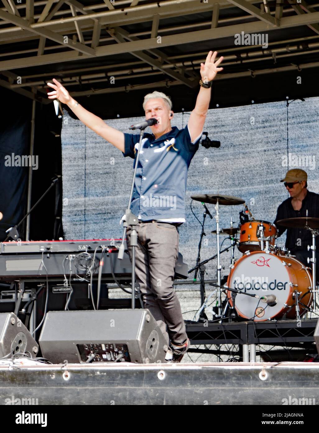 Green toploader hi-res stock photography and images - Alamy