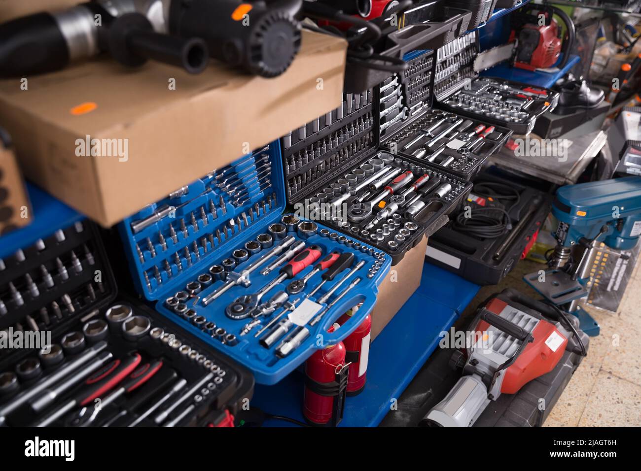 Showcase equipment hi-res stock photography and images - Alamy