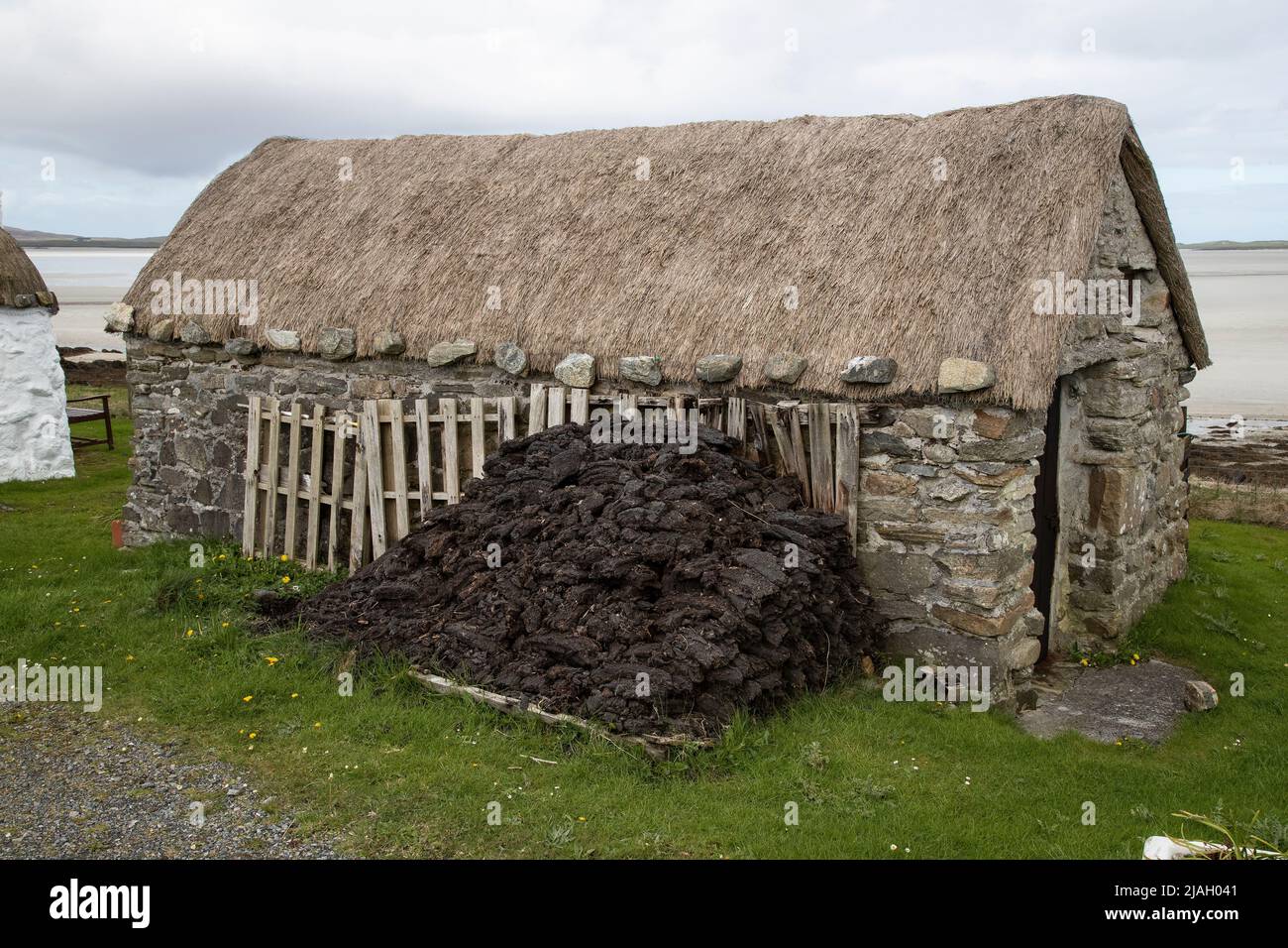 Burning peat fire hi-res stock photography and images - Alamy