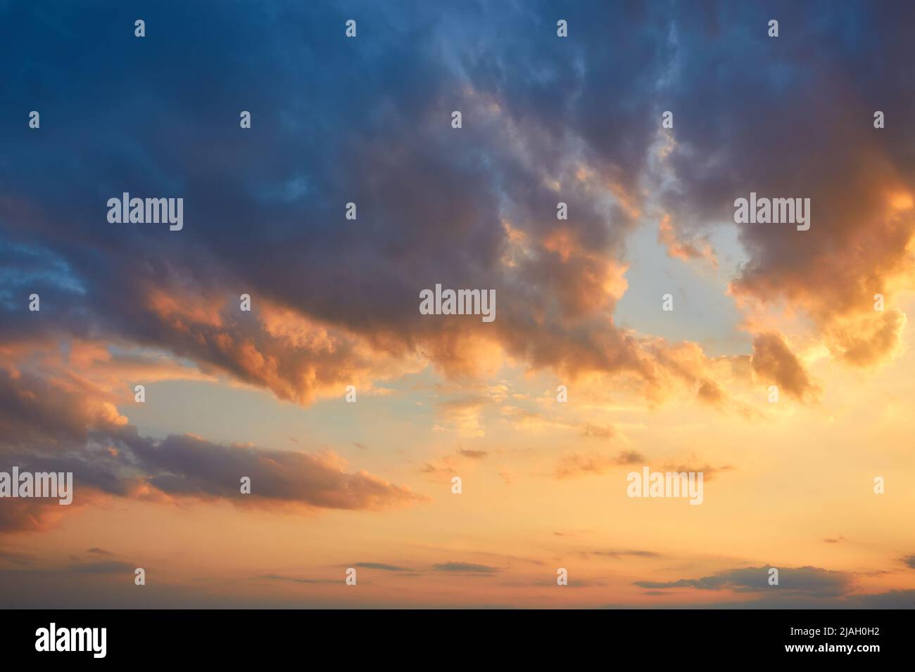 sunset sky with the light of the sun behind Stock Photo - Alamy