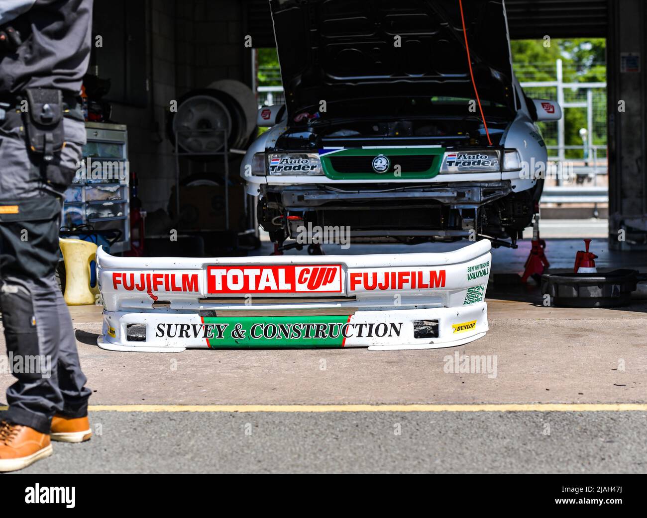 BARC CLUB CAR CHAMPIONSHIPS - OULTON PARK The British Automobile Racing ...