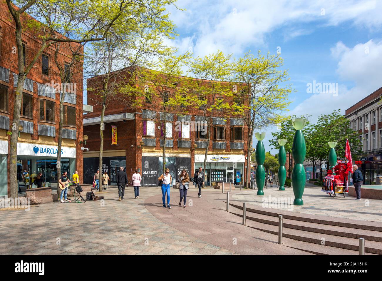 Busker singing by The Fountain of Warrington, Market Gate, Warrington ...