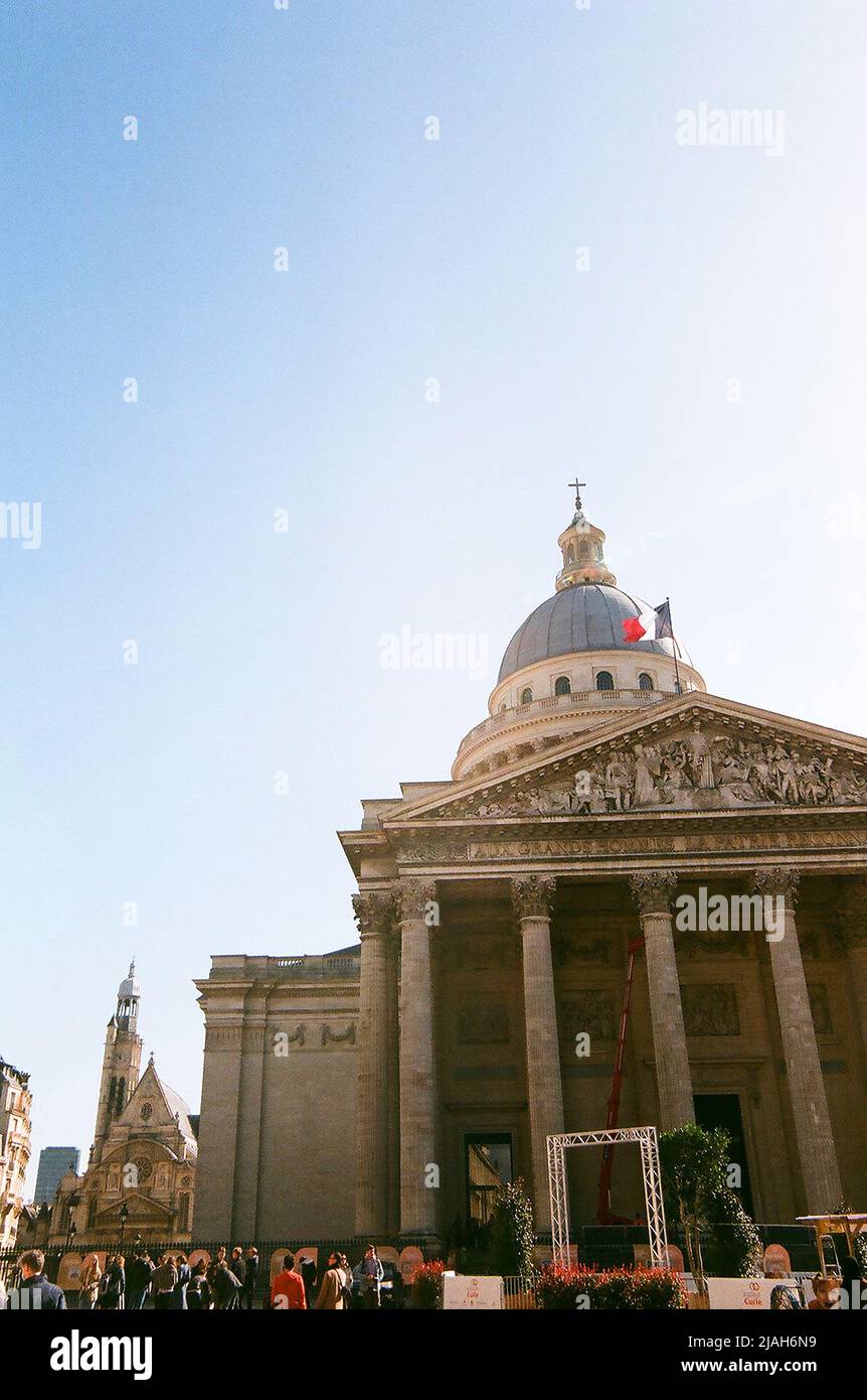 Le panthéon à paris hi-res stock photography and images - Alamy