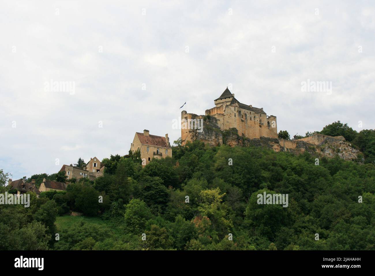 medieval castle in Castelnaud-la-Chapelle in france Stock Photo - Alamy