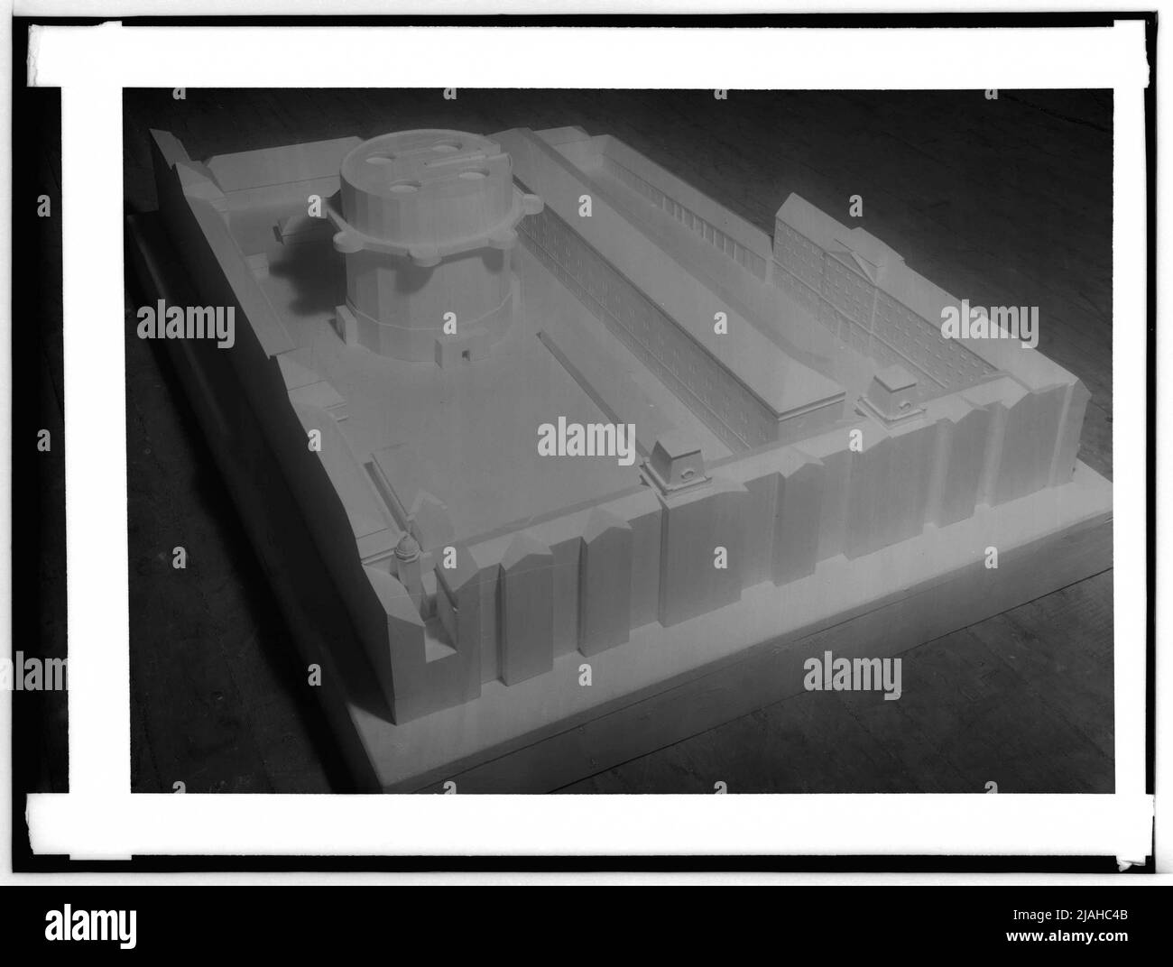 Ww2 flak tower flakturm hi-res stock photography and images - Alamy