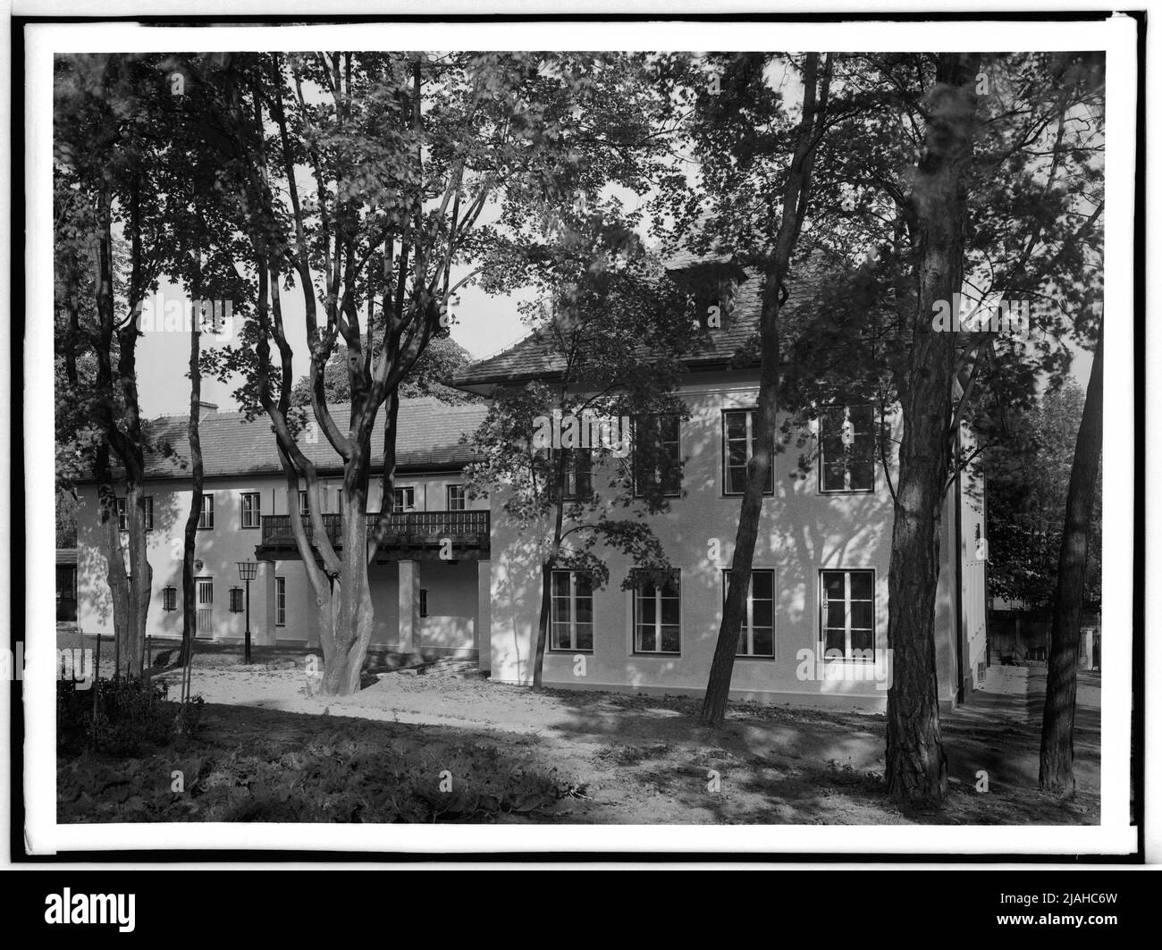 Kindergarten school (?), External view Stock Photo - Alamy