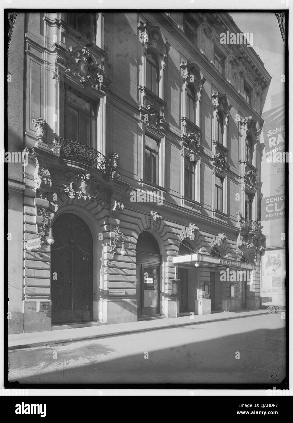 German comedy Black and White Stock Photos & Images - Alamy