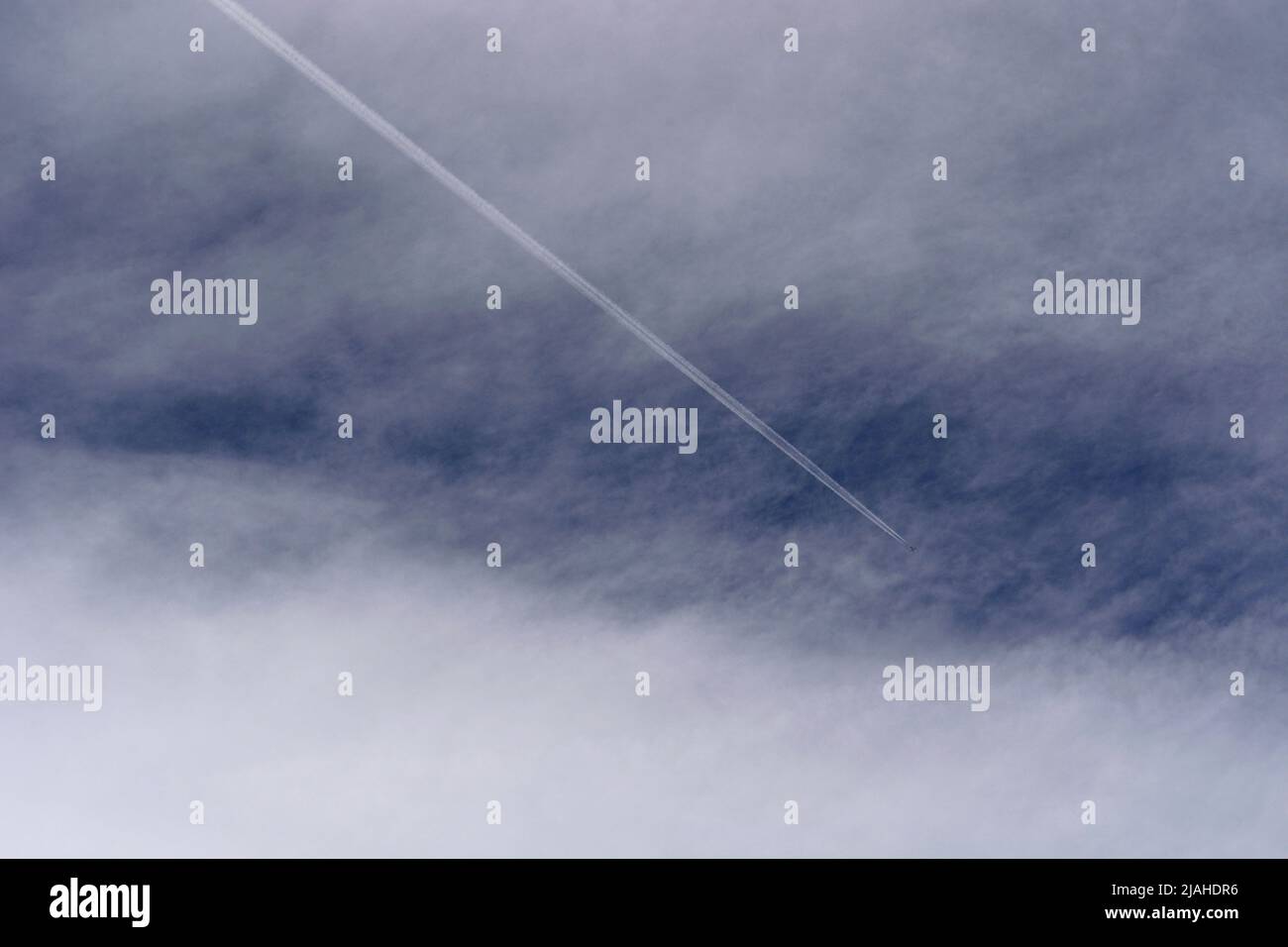 Us airplane passengers hi-res stock photography and images - Alamy