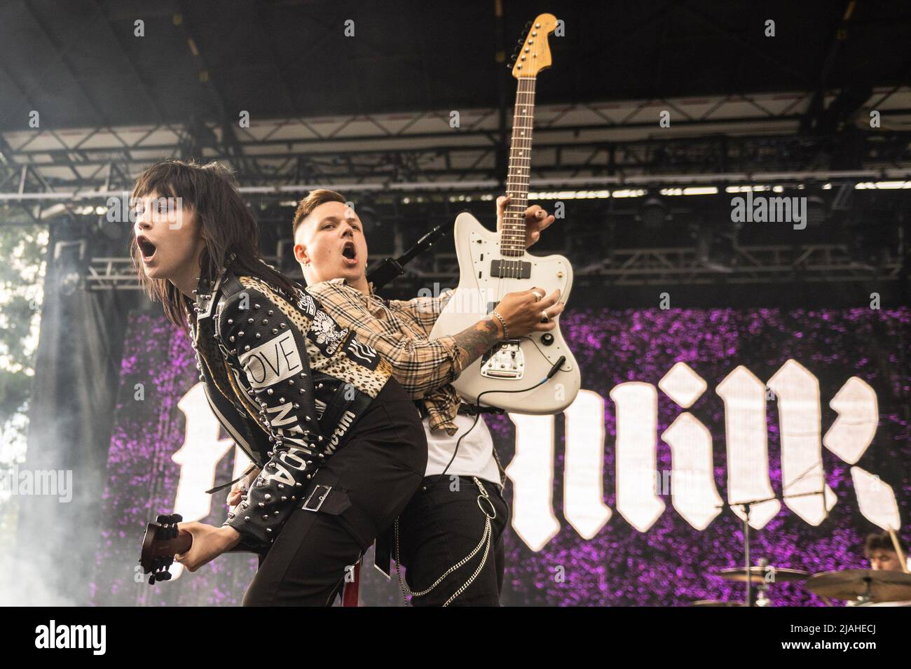 Hot Milk - Jim Shaw, Han Mee performs during the 2022 BottleRock Napa ...