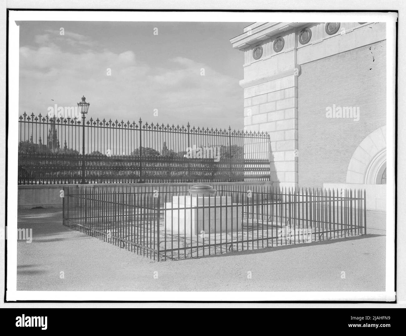 Outer castle gate, fire bowl of the Austrian heroic monument Stock ...