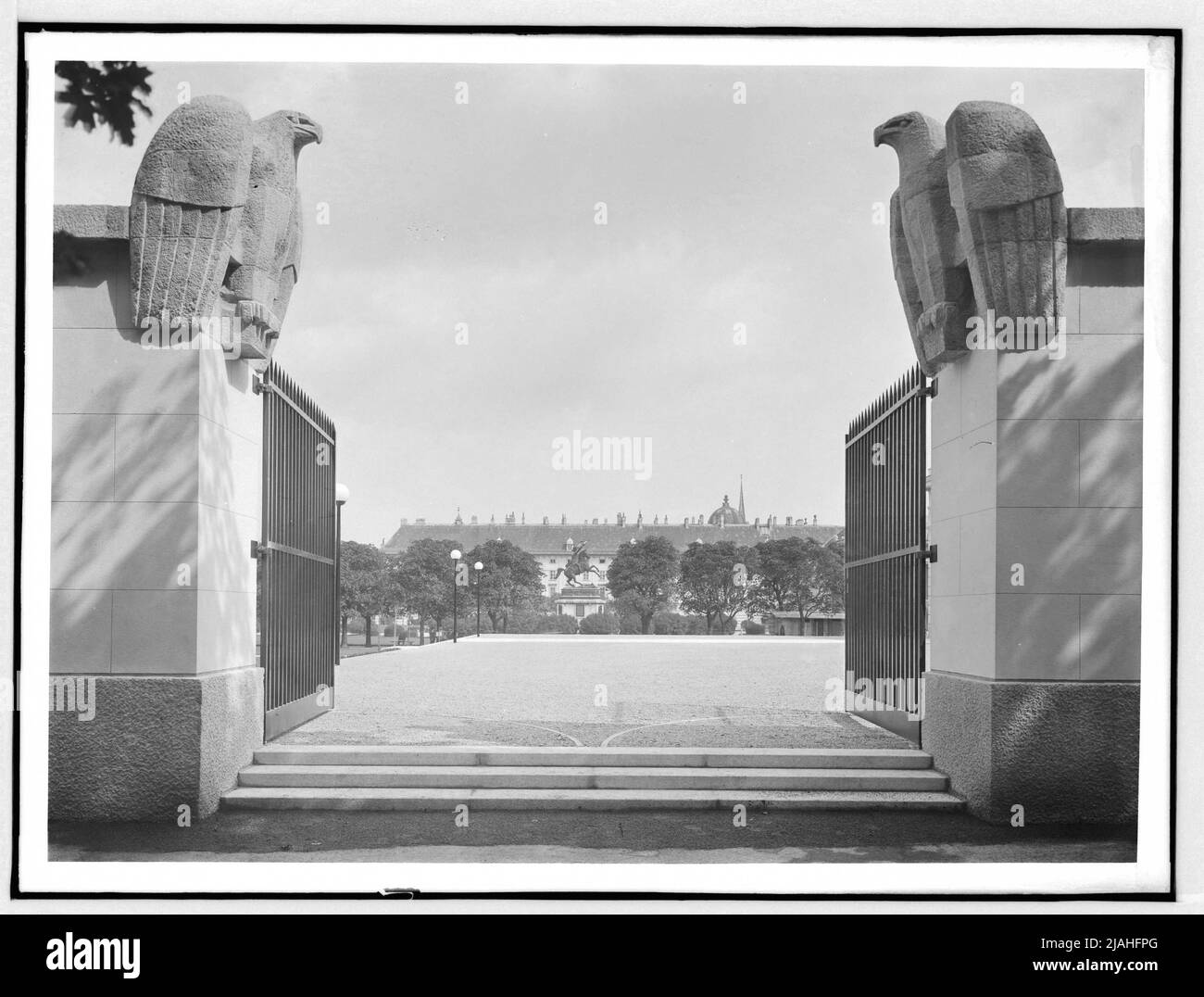 Entrance gate to the Austrian hero monument on the outer castle gate ...