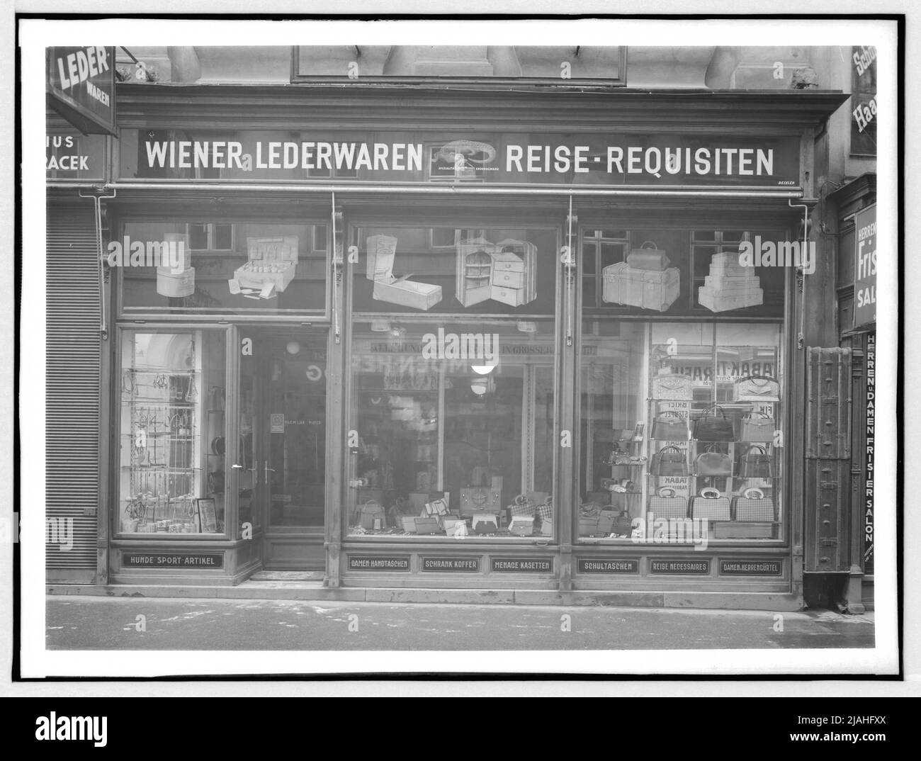 Business "Wiener Lederwaren" Maximilian Mayer, 1st, Spiegelgasse 6 ...