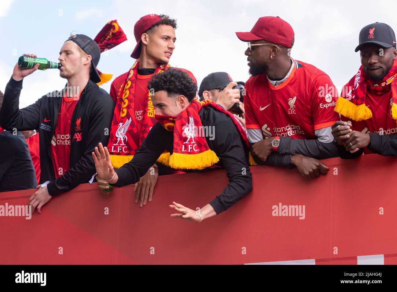 Football team bus hi-res stock photography and images - Alamy