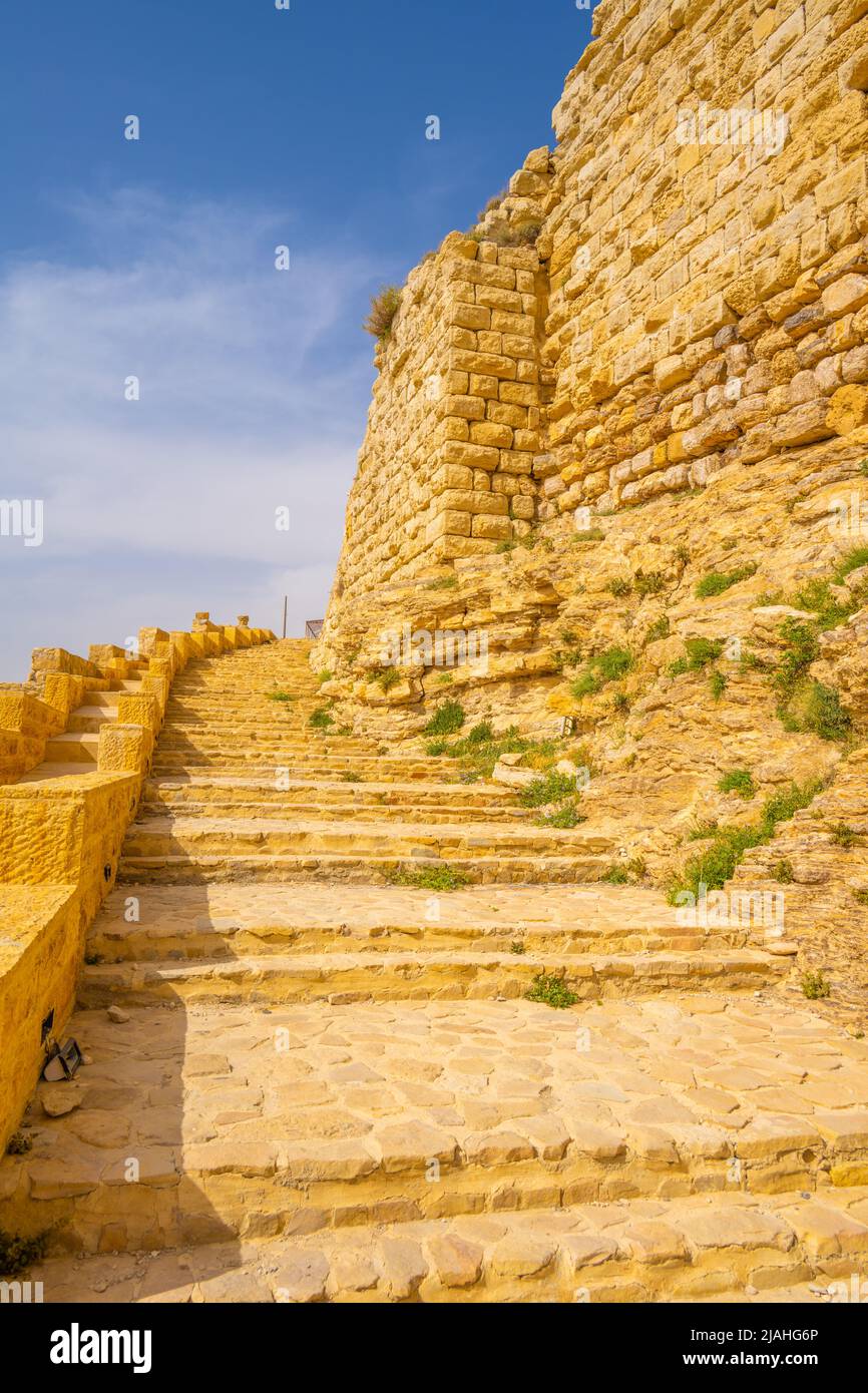 The Walls of Kerak castle Al-Karak Jordan Stock Photo - Alamy