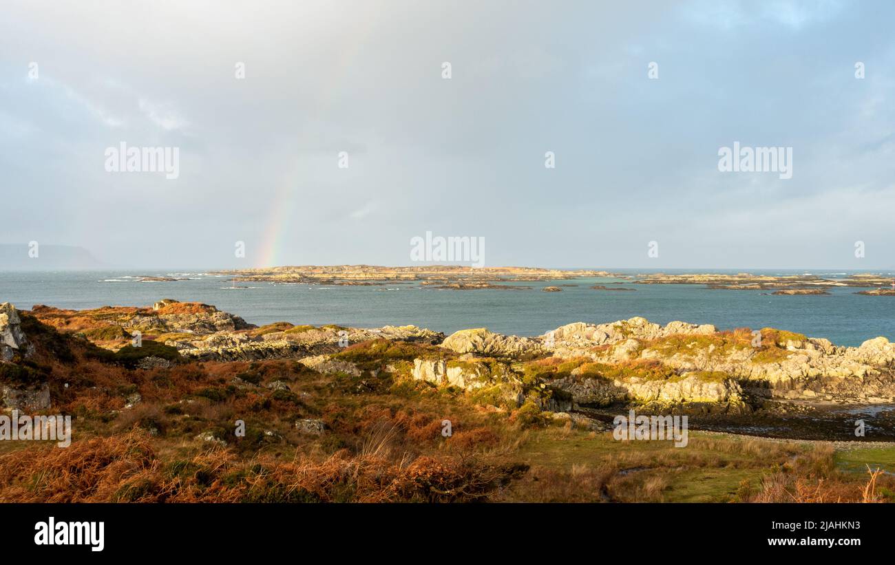 Scottish seascape - Rhu Point Beach walk in winter, Port Nam Murrach on ...