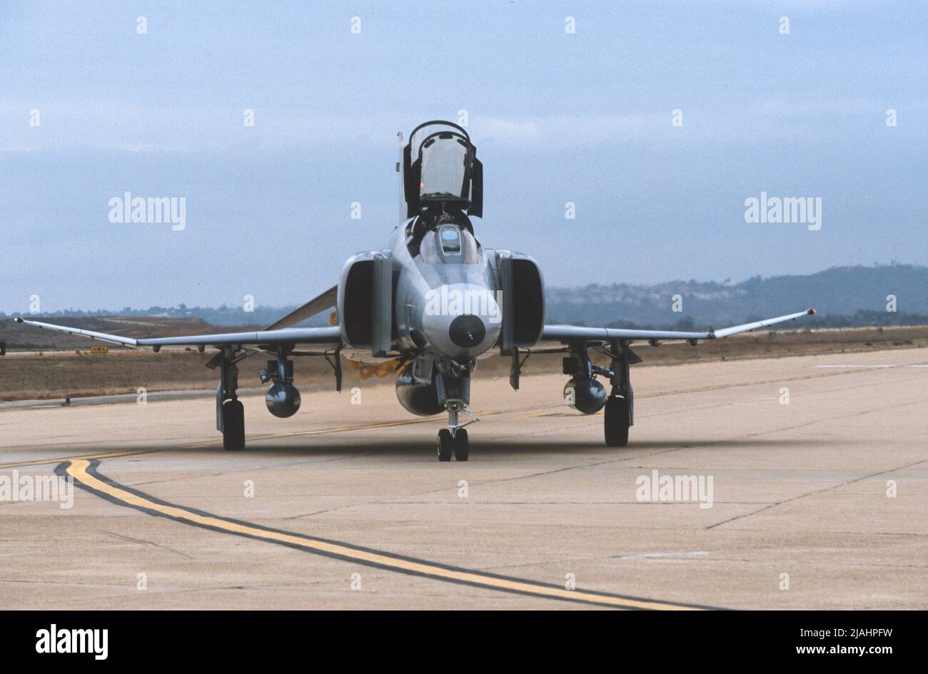 Usaf f4 phantom fighter jet hi-res stock photography and images - Alamy