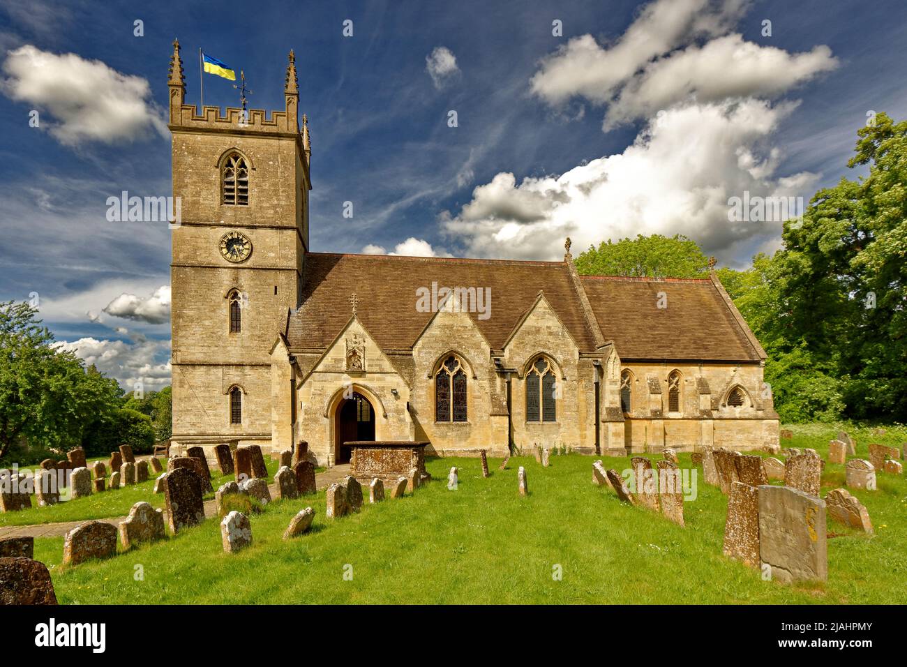 Bladon cemetery hi-res stock photography and images - Alamy