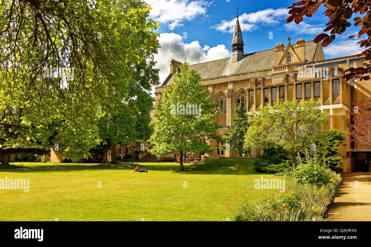 OXFORD CITY ENGLAND BALLIOL COLLEGE THE GARDEN QUAD HALL AND BUTTERY ...