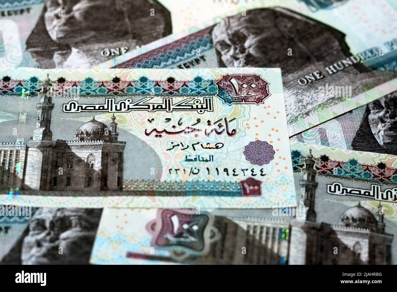 Pile of 100 LE one hundred Egyptian pounds money banknotes series 2014 ...