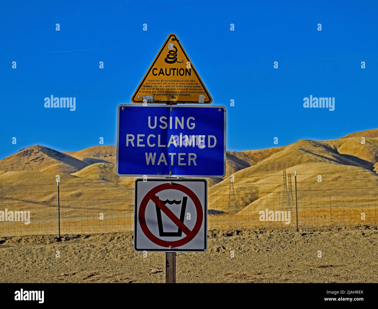 roadside rest along Interstate 5 in the Central Valley, California ...