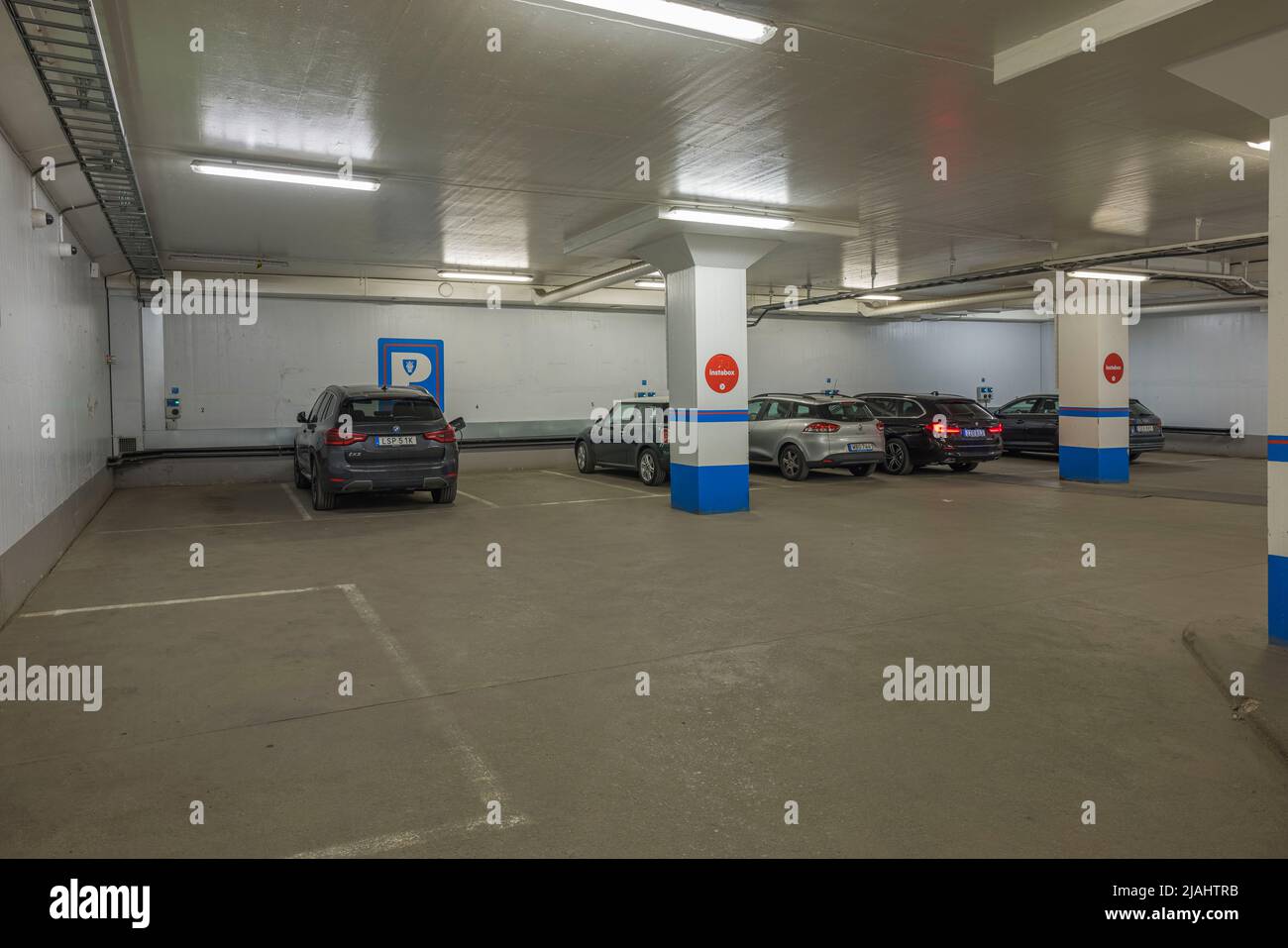 Security camera view parking lot hi-res stock photography and images ...