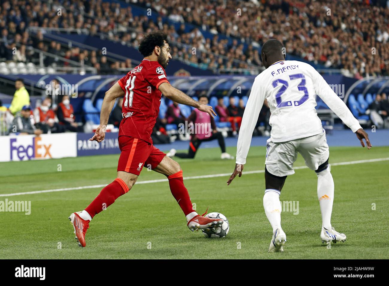 PARIS - (LR) Mo Salah of Liverpool FC, Ferland Mendy of Real Madrid ...
