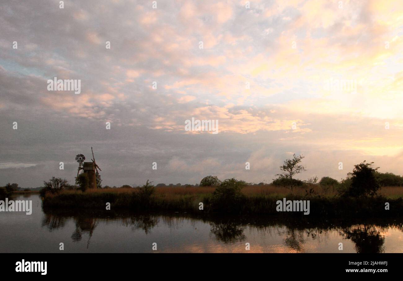 Turf Fen wind pump on the River Ant, Norfolk Broads Stock Photo - Alamy