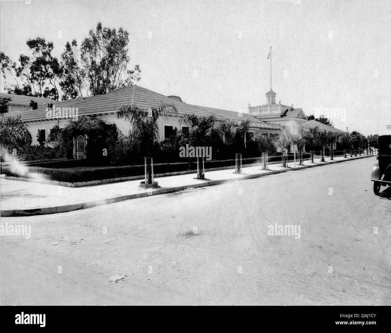 Outside View showing Entrance to METRO PICTURES CORPORATION STUDIOS ...