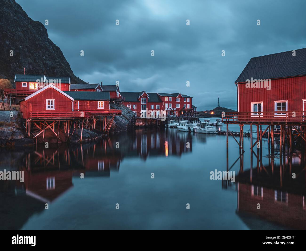 Rorbuer fishermen cabins hi-res stock photography and images - Alamy