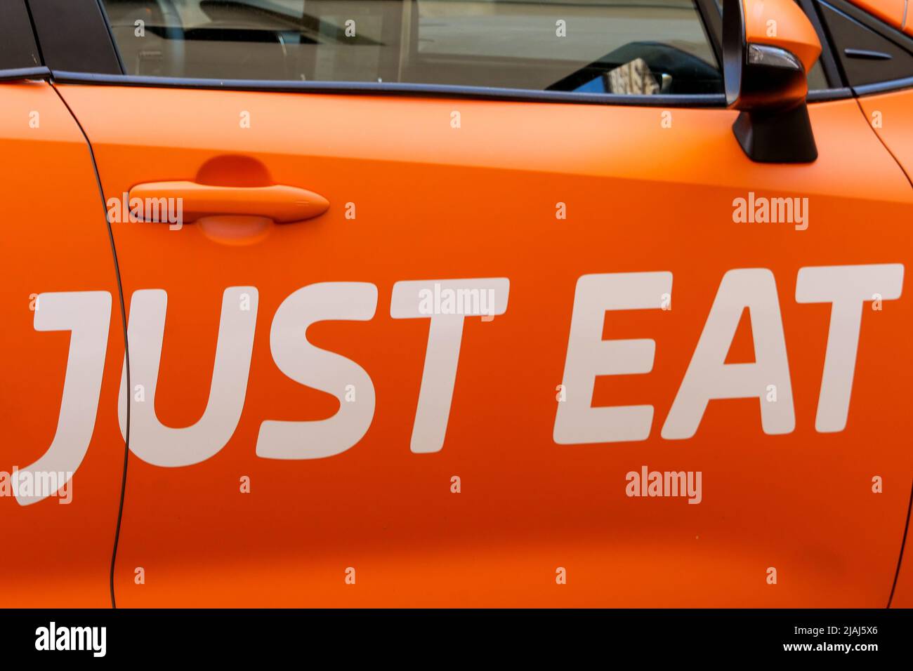 Just eat company car hi-res stock photography and images - Alamy