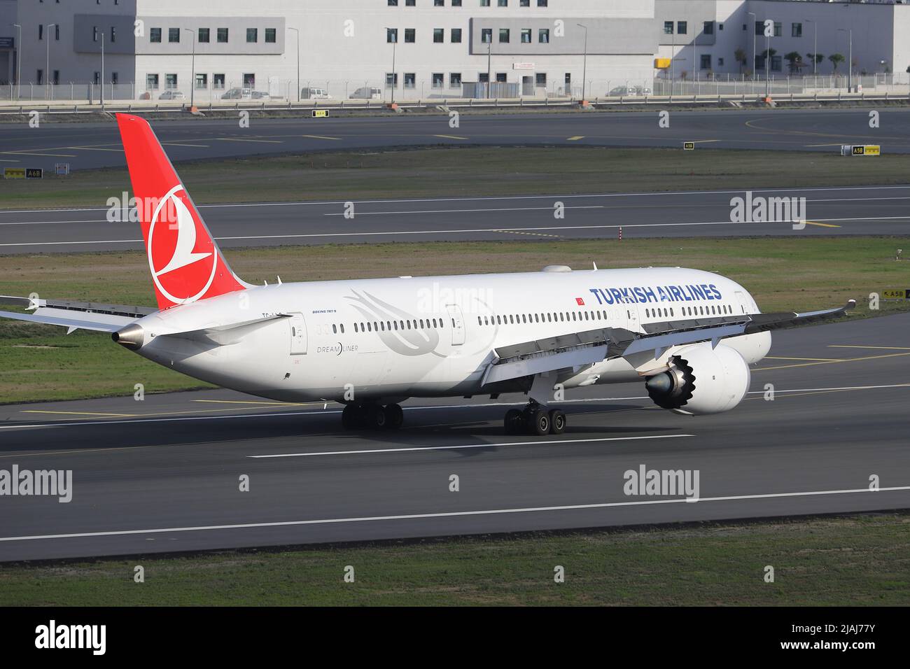ISTANBUL, TURKEY - OCTOBER 16, 2021: Turkish Airlines Boeing 787-9 (CN ...